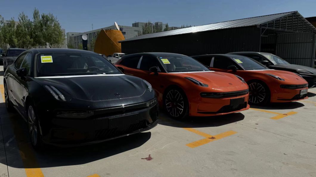 Hot Sales 001 You Version 100kwh (Orange +Z-S PORT) Customize Car