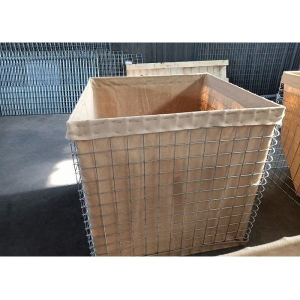 Quality Weather Resistant itary Barriers 76.2x76.2mm Hole Size for sale