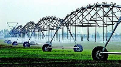 Quality Revolutionary Water Saving Pivot Farm Irrigation Solution 30 Inch Diameter for sale