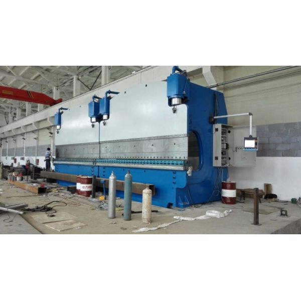 Quality Large CNC Tandem Press Brake Machine For Bending Steel Plate 2-600T / 6000mm for sale