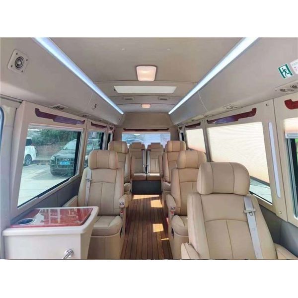Quality 11 Seater Second Hand Mini Bus With Manual Transmission for sale