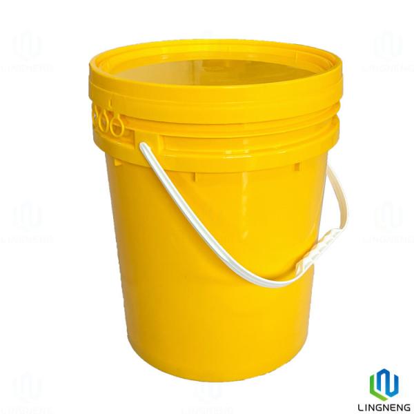 Quality 18L Waterproof Food Grade Plastic 5 Gallon Buckets With Handle for sale