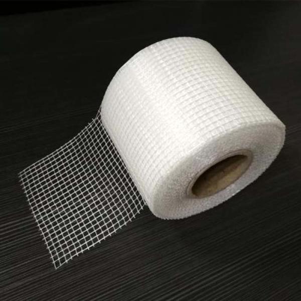 Quality Alkali – proof fiberglass sticky mesh tape for wall gap repairing material for sale