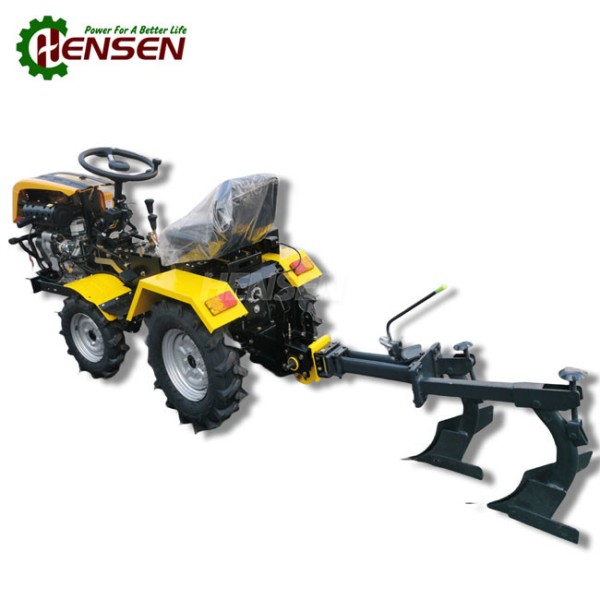 Quality Multifunctional Tractor Mini 4WD Tractor With 2 Tined Plow CE Certification for sale