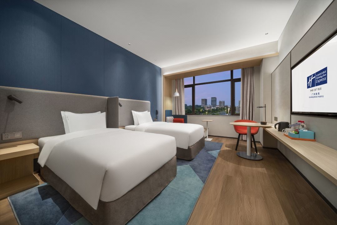 Hotel Guest Room Furniture for Comfortable and Contemporary Hotel Accommodations