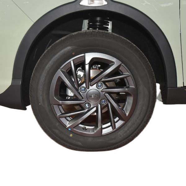 Quality 2023 New Style Nezha V SUV Electric Car Lithium Ion Battery Fast Charging for sale