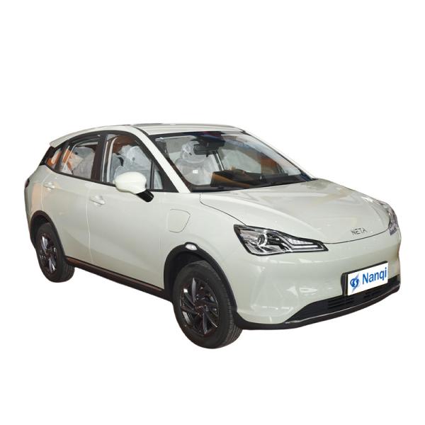 Quality 2023 New Style Nezha V SUV Electric Car Lithium Ion Battery Fast Charging for sale