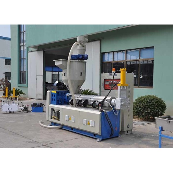 Quality 1100-1350 Kg/H Plastic Recycling Pellet Machine , Stable Plastic Granulator Machine for sale
