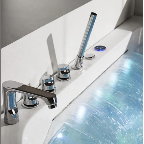 Quality Stylish Bathroom Sanitary Wares Rectangular Jacuzzi Tub Good Functionality for sale