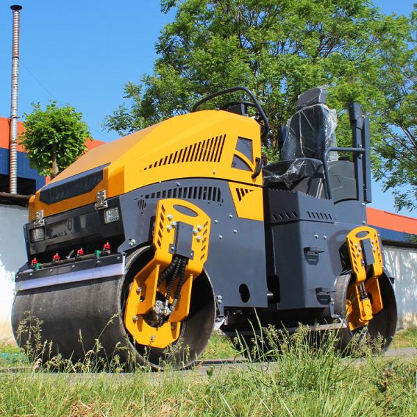 Quality 4 Ton Vibratory Double Drum Ride on Mini Road Roller Hydraulic Asphalt Roller for sale