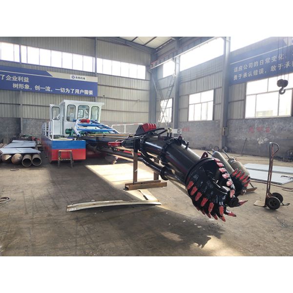 Quality 100 Cbm/H 8inch Hydraulic Mud Dredging Boat 16kw With A Blue Color For River Dredging for sale