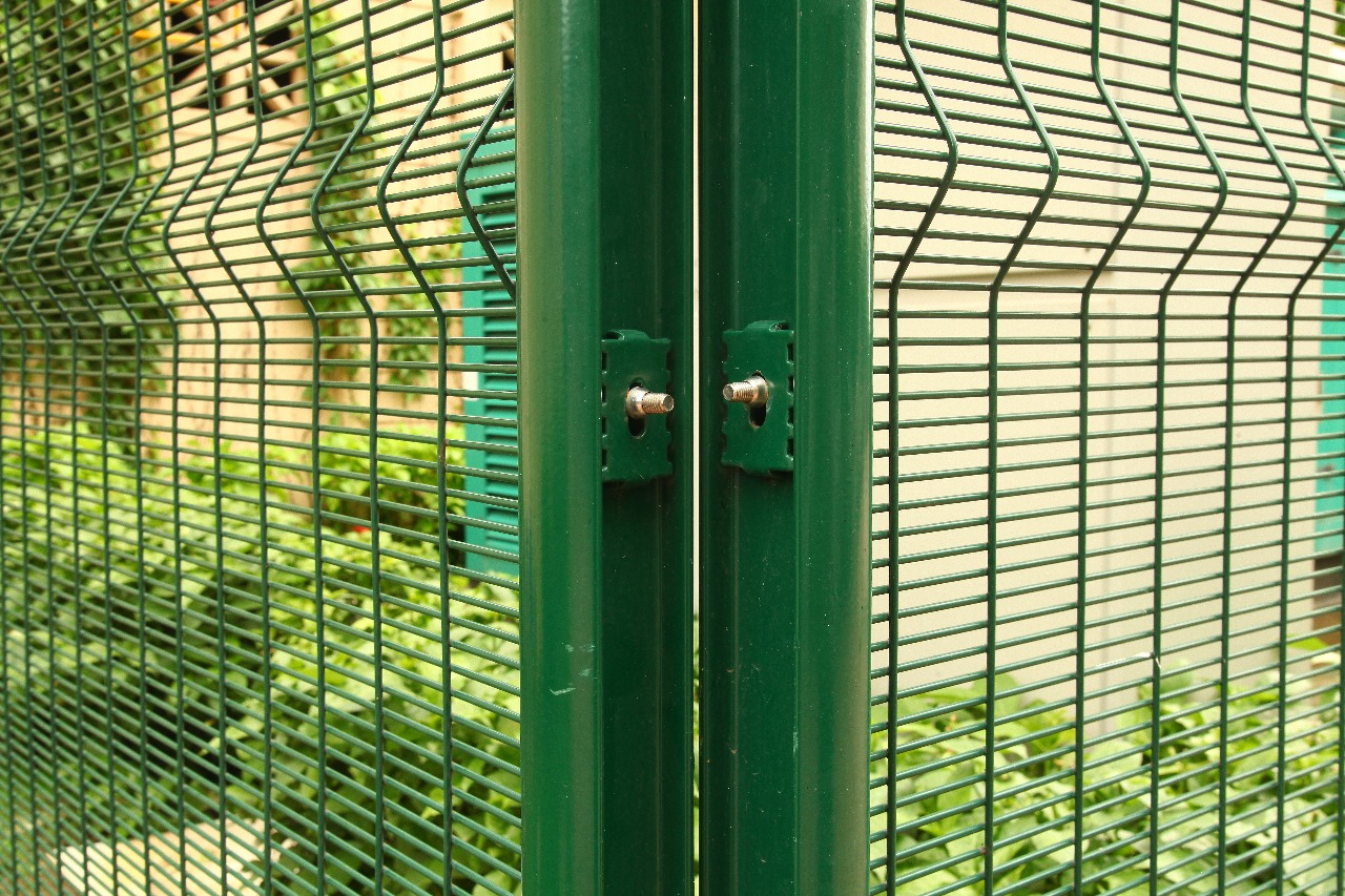H post anti climb fence