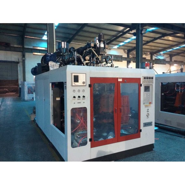 Quality 4 Layer Twin Station extrusion blow molding machine for chemical bottle pesticide bottle for sale