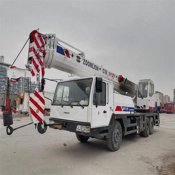 Quality Used Crane Zoomlion Qy25v 25 Ton Fully Hydraulic Truck Crane for sale