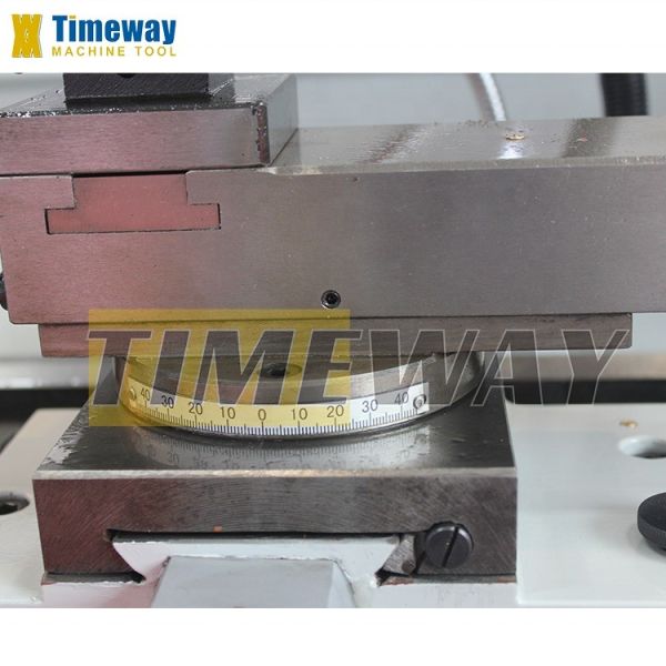 Quality 1000mm Distance Manual Precision Gear Head Engine Lathe with 330mm Max. Swing for sale