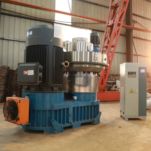 Quality Feed Small Wood Pellet Mills Home Use 600kg/ H 400kg/ H Environmental Friendly for sale