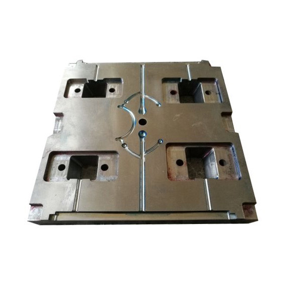 Quality Auto Plastic Injection Moulding Tooling Using PP PC ABS Multi Cavity Molds for sale