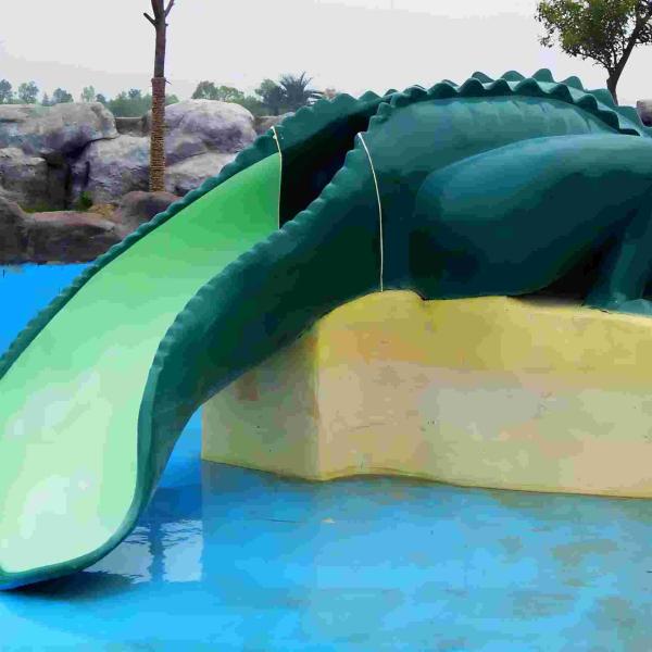 Quality Water Park Equipment Crocodile Slide , Commercial Small Fiberglass Water Slide for sale