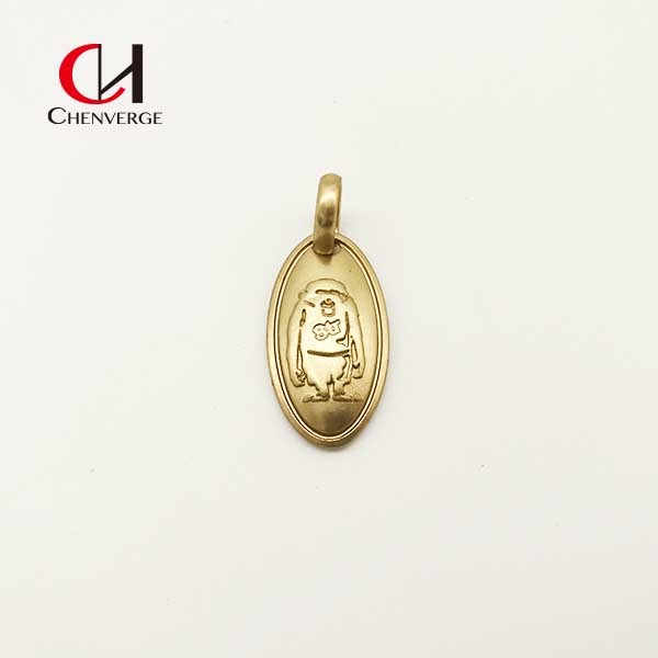 Quality Practical Thickened Replacement Belt Buckle , Rustproof Golden Backpack Pendant for sale