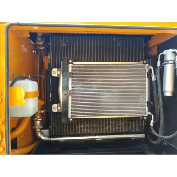 Quality 90% 21 Ton Sany SY215C Digger with Original Hydraulic Pump and 1.1m3 Bucket for sale