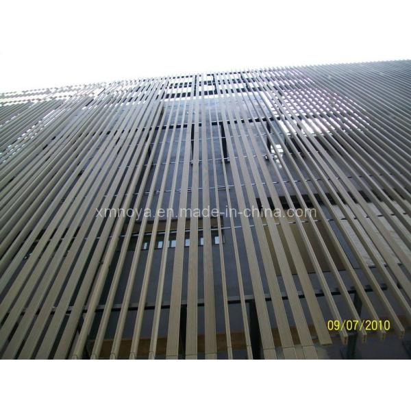 Quality Waterproof Outdoor WPC Decking Fence with Wood Grain Pattern and Brushed Surface for sale
