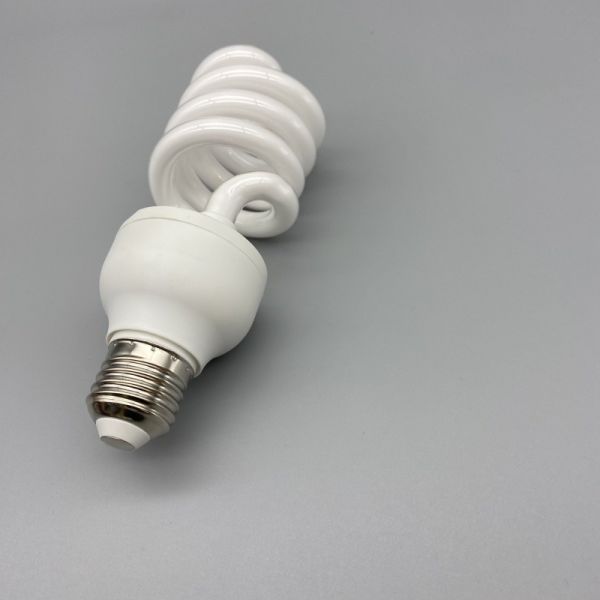 Quality Reptil CFL Lamp 26 Watt Reptile 10.0 UVB Bulb 220V 110V Voltage for sale