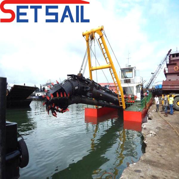 Quality Water Flow Hydraulic Cutter Suction Dredger with Double Sand Pump and Spud for sale