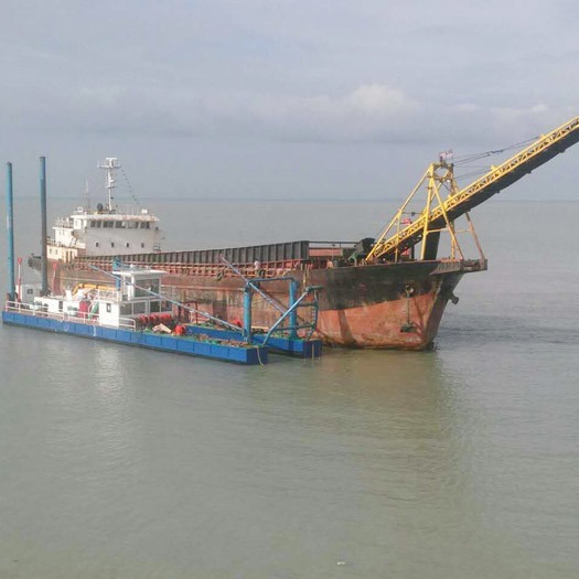 Quality 1000 KW Diesel Engine Power Small Dredger Machine For Sand Dredging From River for sale