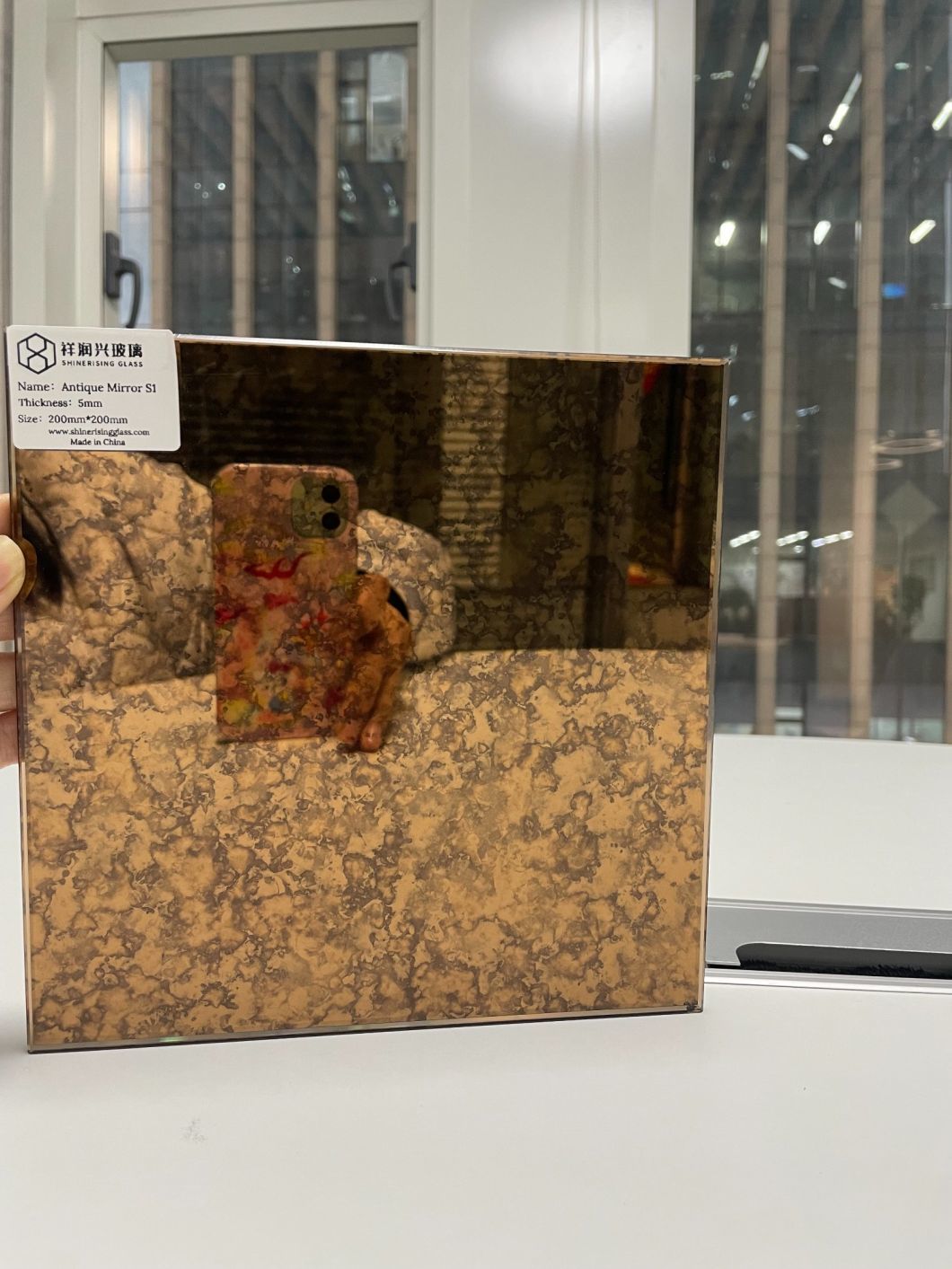 Ultra Clear Tinted Stream Pattern Glass Textured Cabinet and Door Glass Pane Design