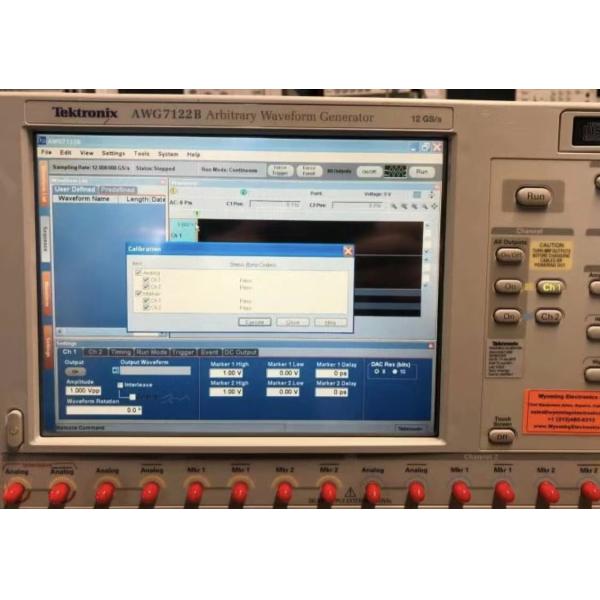 Quality AWG7122B 12 GS/s Tektronix Arbitrary Waveform Generator 2 Ch for sale
