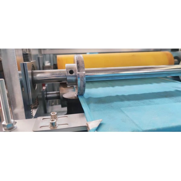 Quality Anti Rust 110pcs/Min Non Woven Shoe Cover Making Machine Automatic for sale