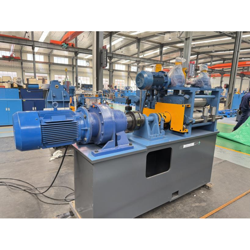 Quality ASTM Standard Steel Pipe Making Machine High Speed High Frequency Welder for sale