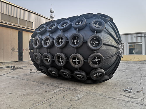 Quality 500mm*1000mm Natural Rubber Yokohama Pneumatic Fender 50KPa To 80KPa for sale