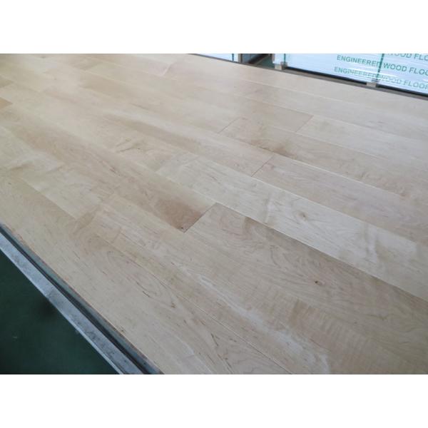 Quality premium grader natural color China Maple Engineered Wood Flooring for sale