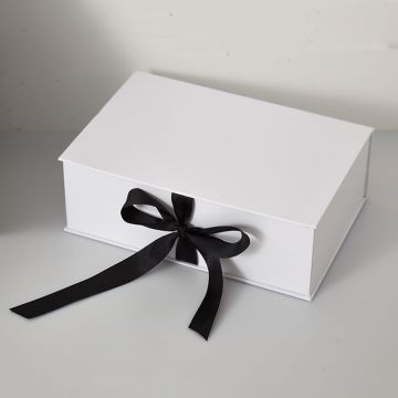 Quality Custom Clothing Folding Gift Box With Ribbon Magnetic Rigid Boxes for Dresses for sale