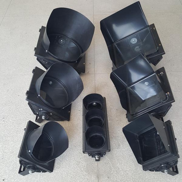 Quality Flip Door Detachable Traffic Light Housing Body Part 1-Appearance EXW 300MM for sale