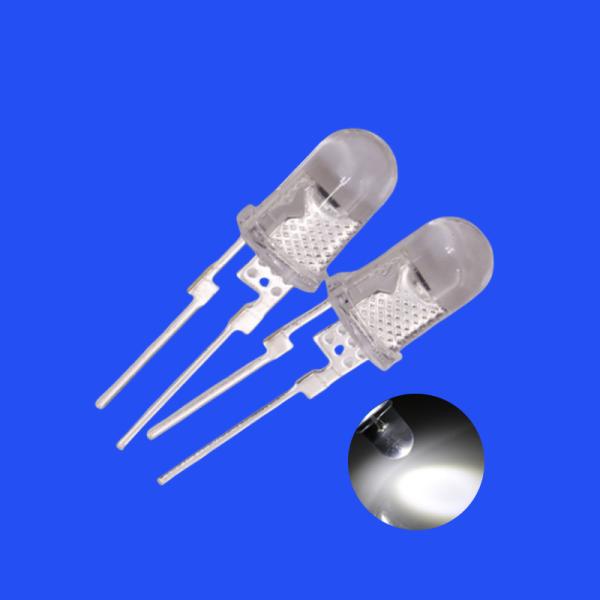 Quality 0.5W 5mm White Emitting Color 7000K - 9000K Clear Lens Round Head Short Pins With Heat Sink for sale