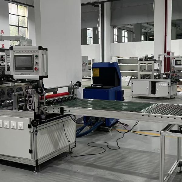 Quality Glass Fiber Paper Pleating Machine Line Replacing Glue Line for sale
