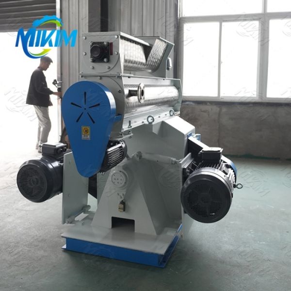 Quality Small Automatic Chicken Animal Feed Pellet Mill Flat Die Granulator for sale