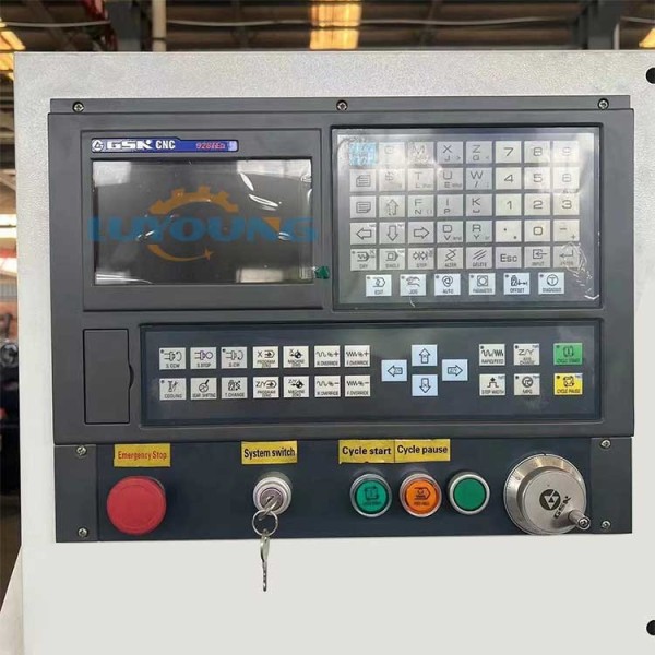 Quality CK0660 Mini CNC Lathe Pipe Thread GSK Controller Flat Bed 380v For Metal for sale