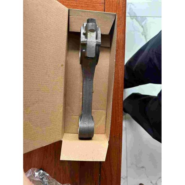Quality 6136-32-3101 Komatsu Engine Connecting Rod Model 6d105 Material Casting for sale