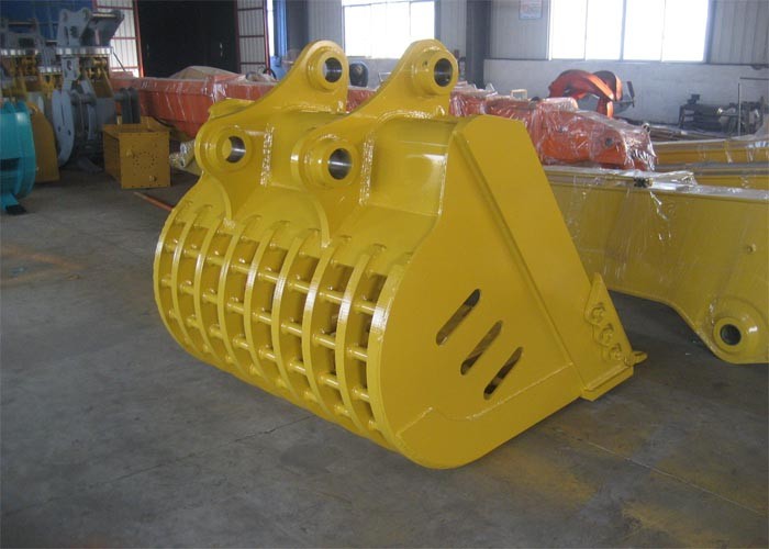 Quality Hyundai R360 Rock Excavator Ditching Bucket 1.7m3 Capacity Yellow for sale