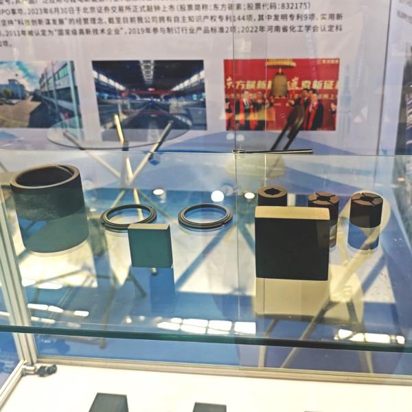 Quality 100 MPa Lithium Battery Graphite Block Isostatic Graphite Block For Sintering for sale