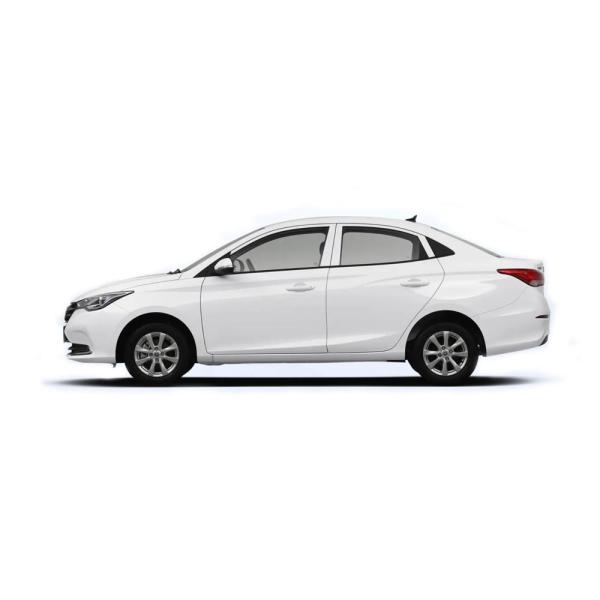 Quality Almost New Second Hand Used Cars Petrol Changan YueXiang Sedan for sale