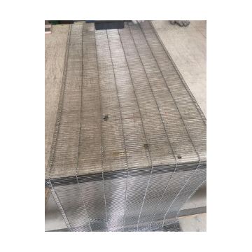 Quality Electrolytic Horseshoe Chain Conveyor Mesh Material 304 for sale