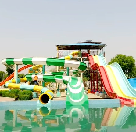 Quality OEM Weather Proof Fiberglass Water Park Slide For Adults 1 Rider Capacity for sale