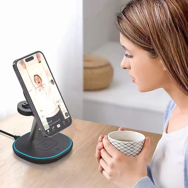 Quality Fast Charging Multi Function Holder Magnetic 15 Watt Fast Charger for sale