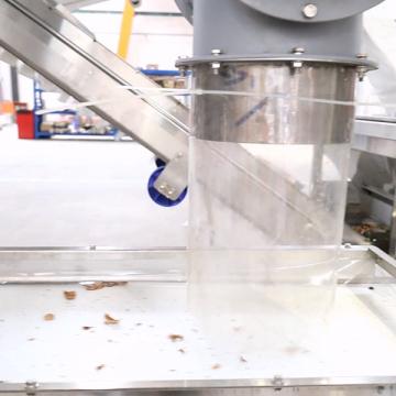 Quality Food Grade Conveyor Belts Walnut Shelling Machine 380V 2 Tons Output for sale