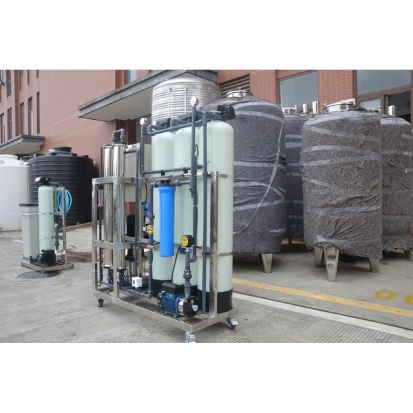 Quality Well Water Purification System RO Filtration Plant 1000LPH for sale