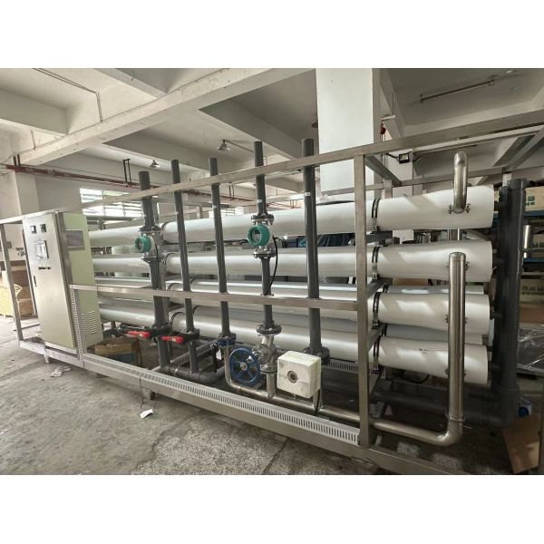 Quality 98% Rejection Rate Saltwater Reverse Osmosis Device For Seawater Desalination for sale